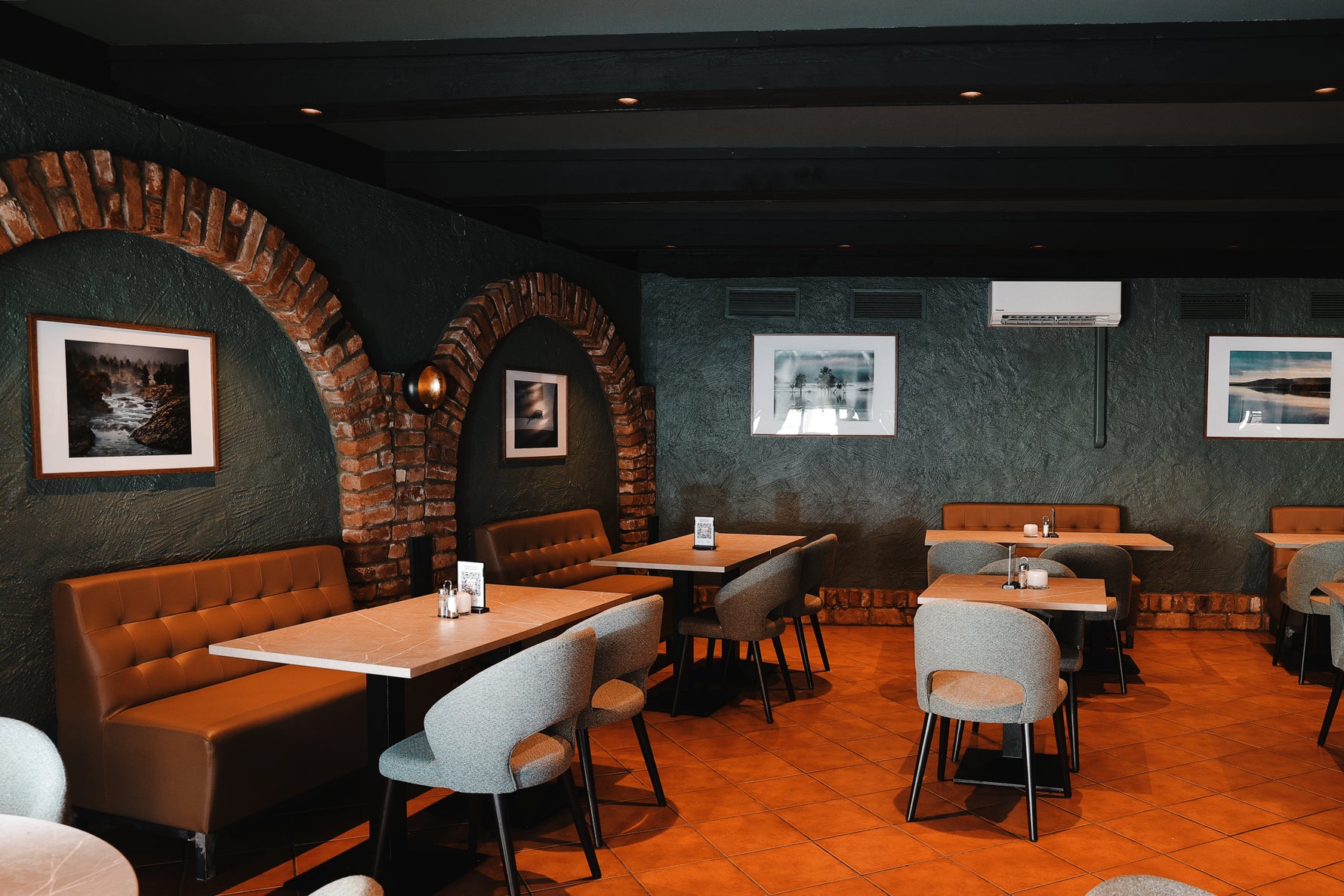 Hønen & Hanen – Tradisjon møter smak i hjertet av Hønefoss